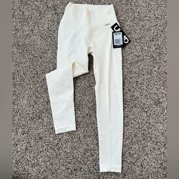 aimn | Pants & Jumpsuits | Aimn Off White Ribbed Seamless Yoga Pants ...